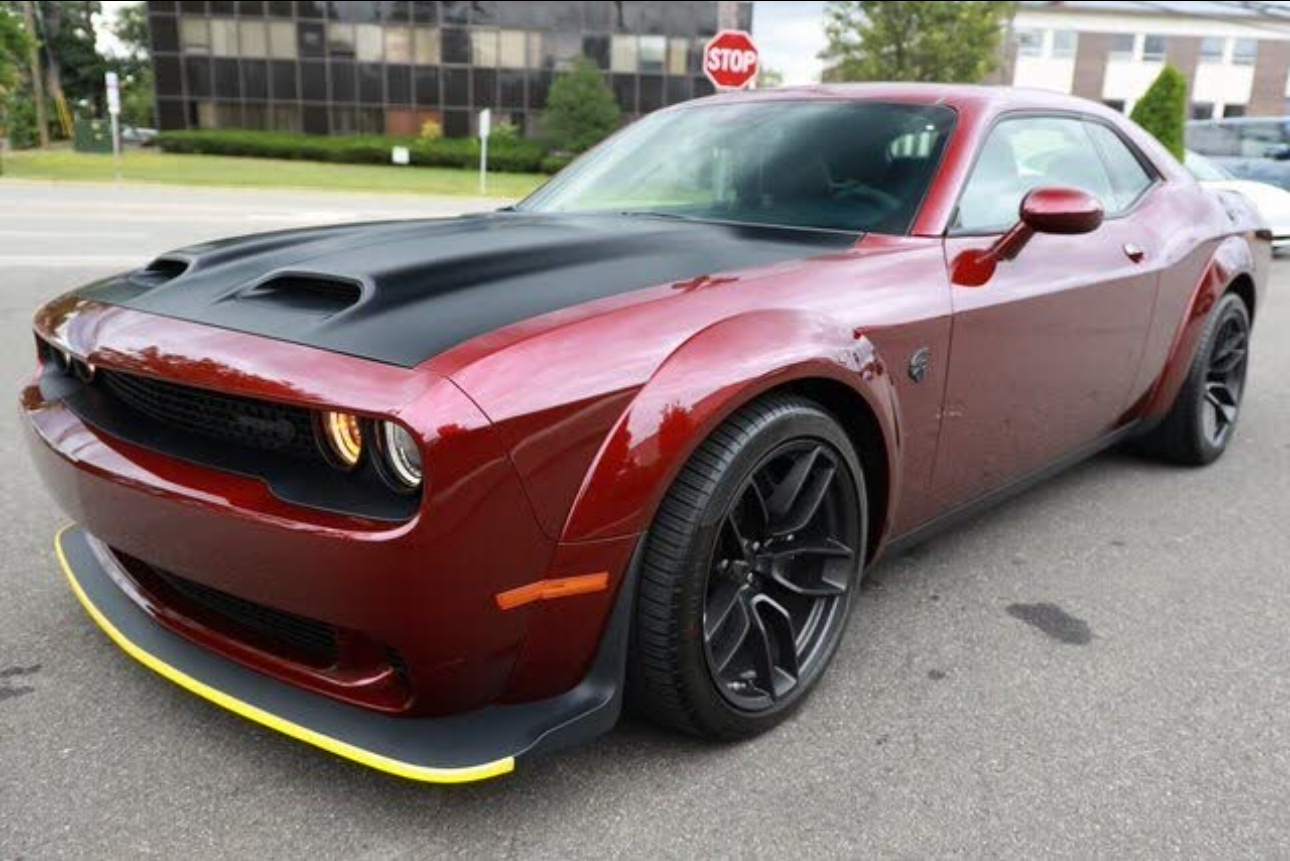 Drive a Dodge Challenger Hellcat | Super Car Driving Experiences